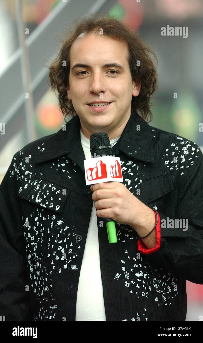 Singer Har Mar Superstar during his guest appearance on MTV's TRL ...