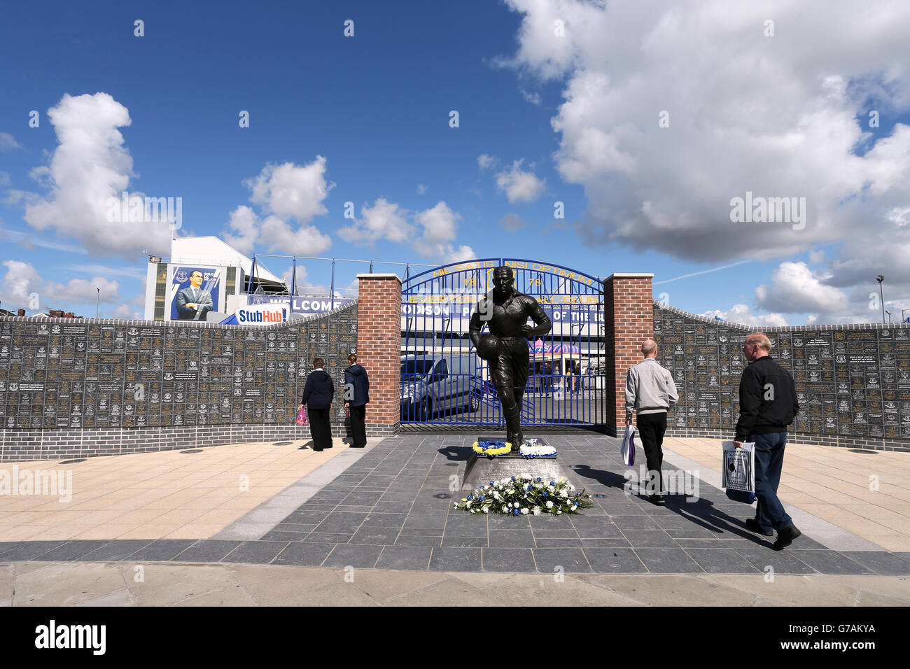 At the dixie dean statue outside goodison park in liverpool hi-res ...