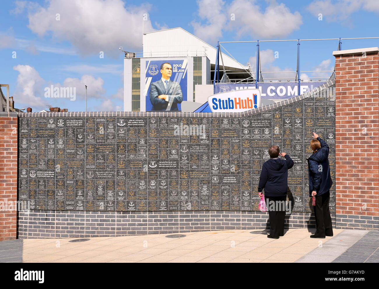 Banner memorial memory wall brick hi-res stock photography and images ...