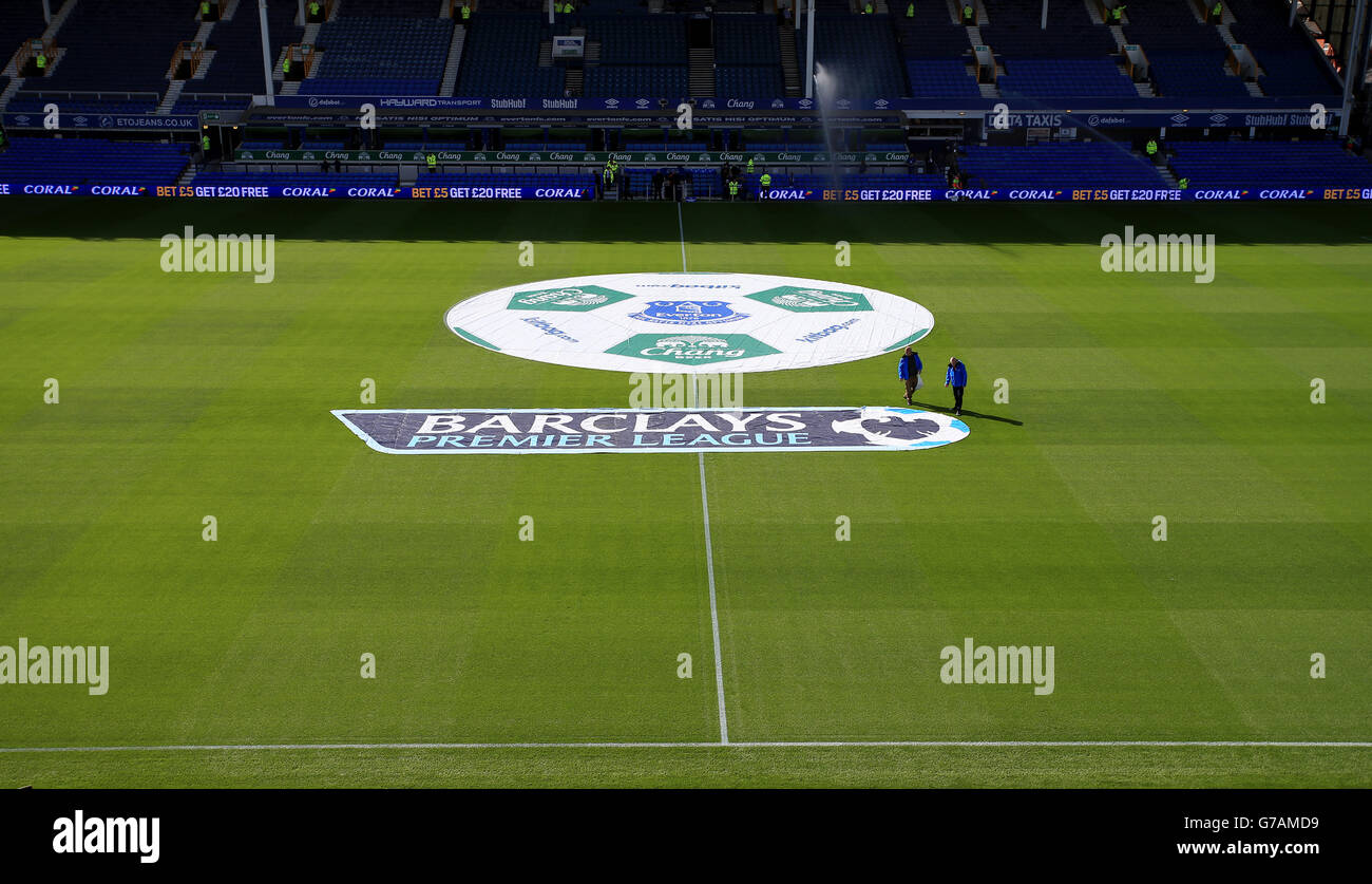 Ground stadium football pitch circle centre barclays sign logo hi-res ...