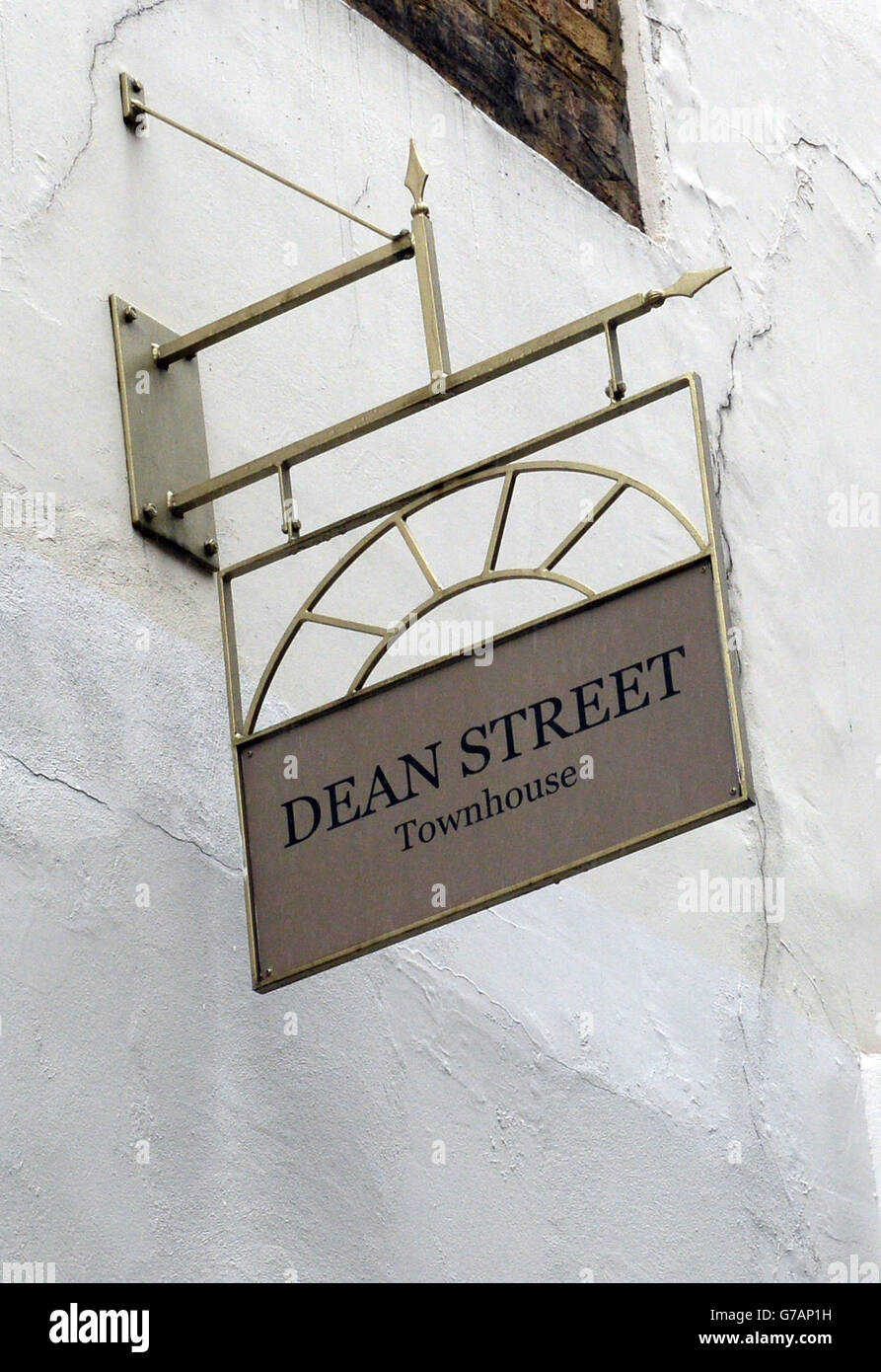 Dean street sign hi-res stock photography and images - Alamy