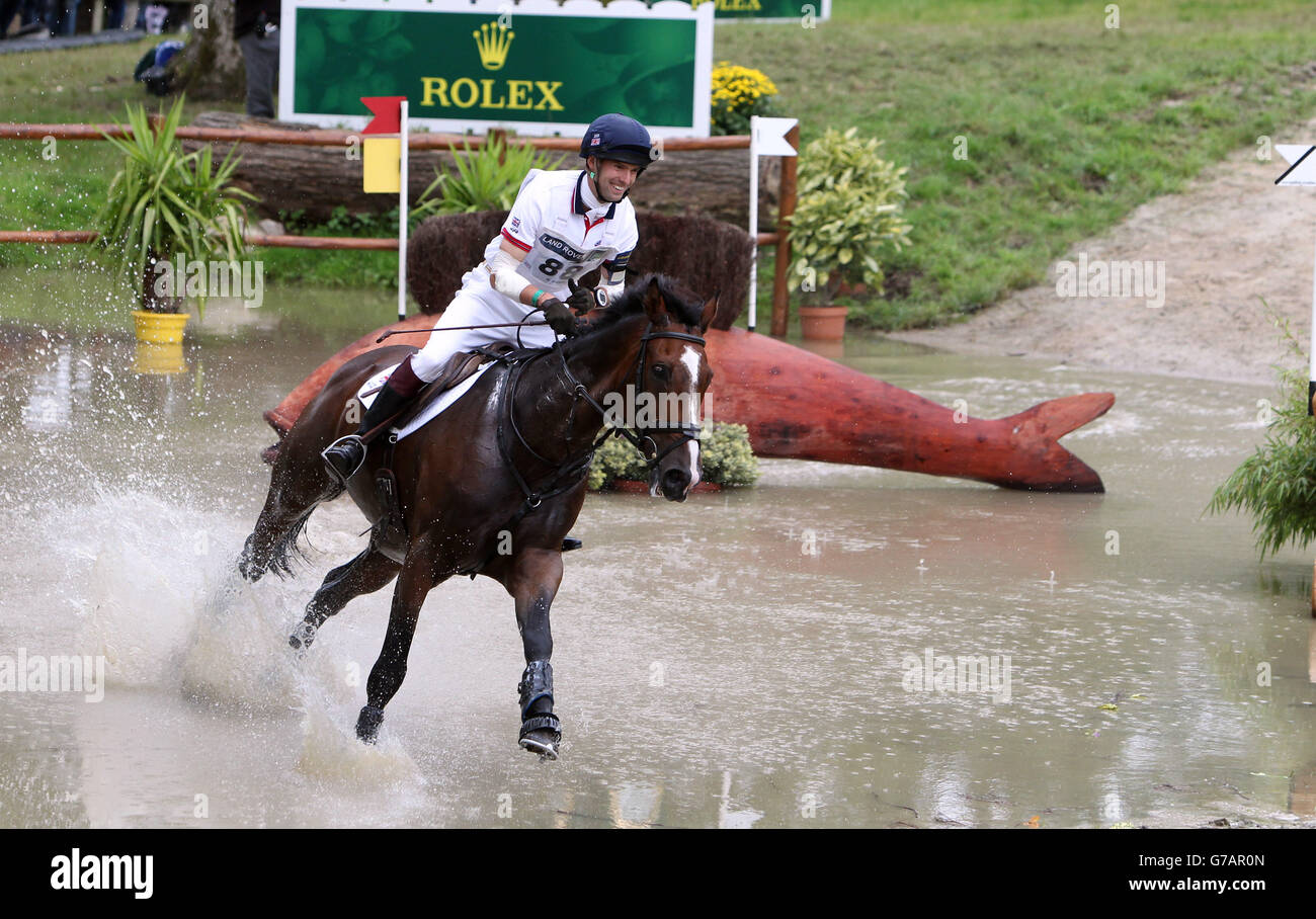 Great Britain's Harry Meade riding Wild Lone competes in the cross ...