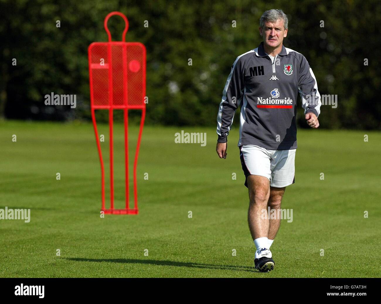 Football training mark hughes hi-res stock photography and images - Alamy