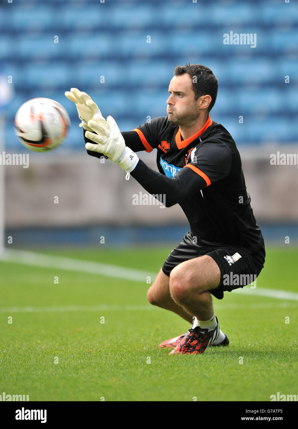 Blackpool goalkeeper joe lewis warm up hi-res stock photography and ...