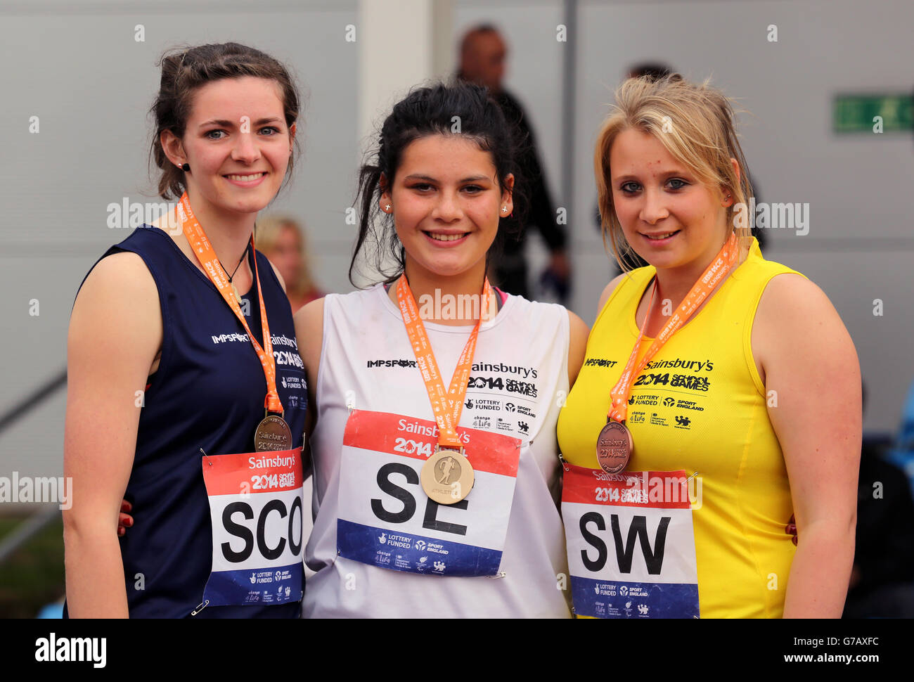 Medal ceremony girls discus hi-res stock photography and images - Alamy