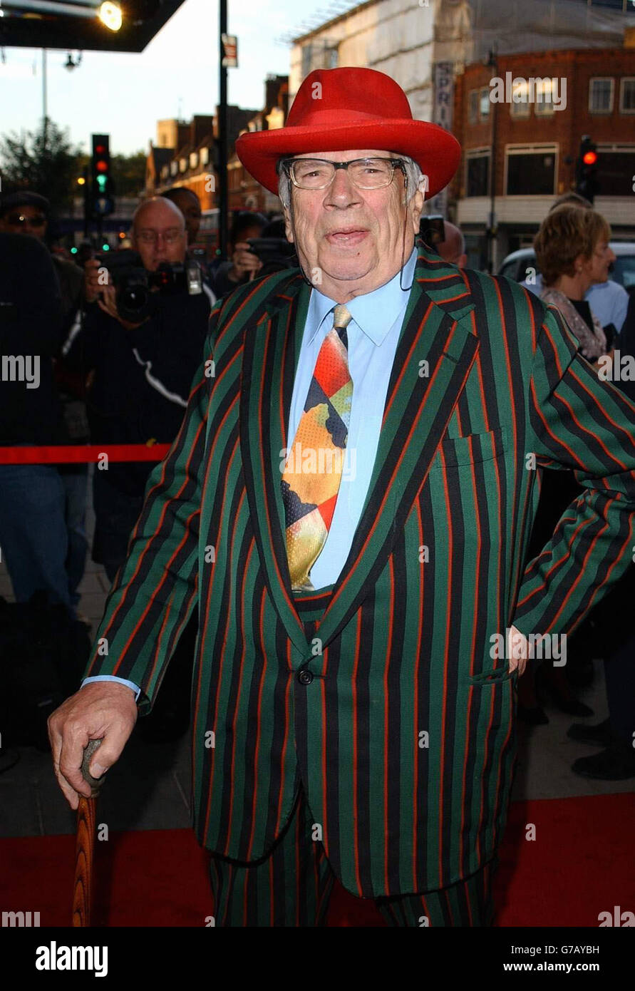 Jazz and Blues singer and writer George Melly arrives for the Best Of ...