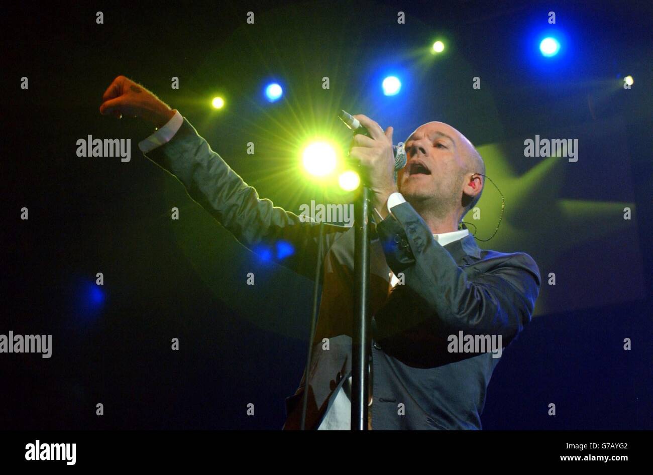 Rem frontman michael stipe hi-res stock photography and images - Alamy