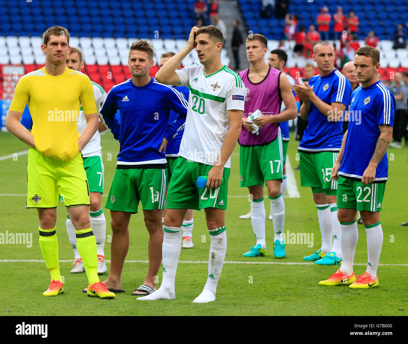 Northern Ireland's (l-r) goalkeeper Michael McGovern, Oliver Norwood ...