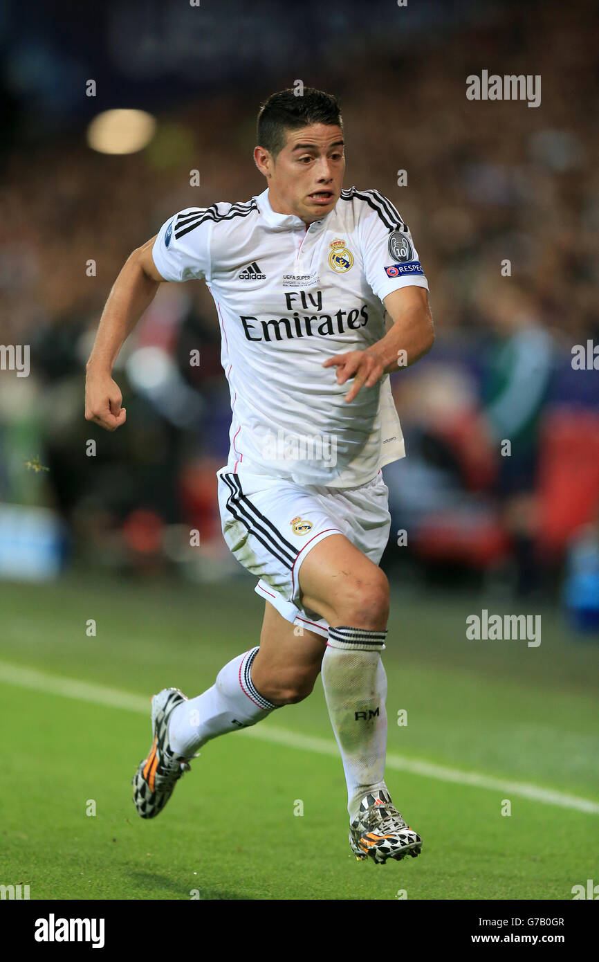 James rodriguez 2014 real madrid hi-res stock photography and images ...