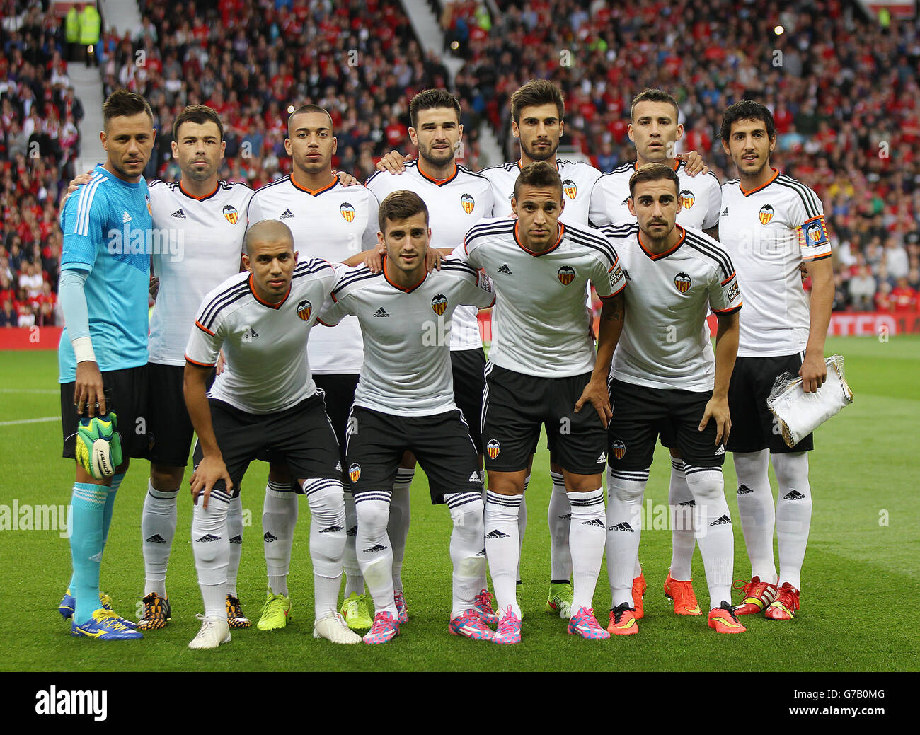 Team of manchester united pose hi-res stock photography and images - Alamy