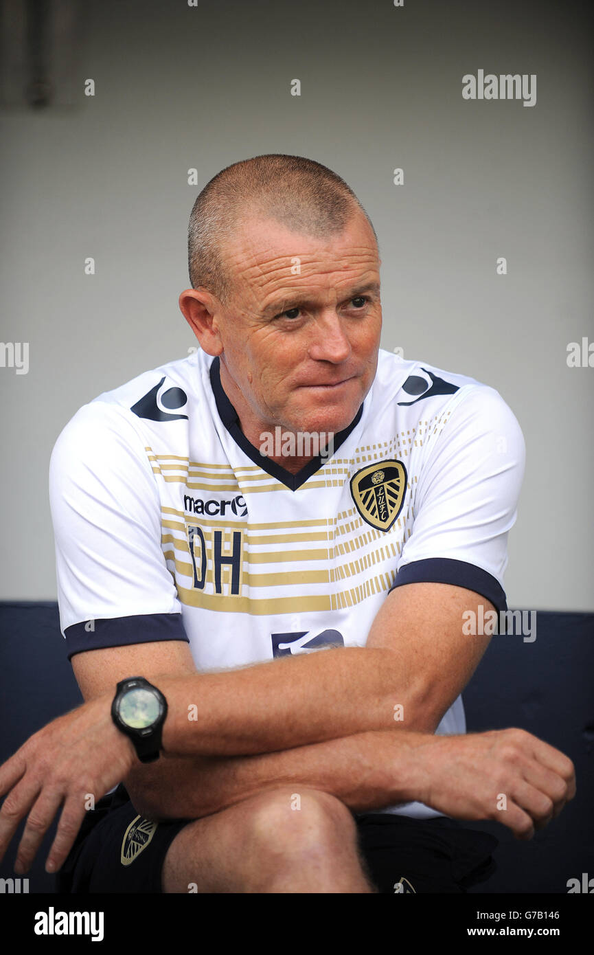Leeds united manager dave hockaday hi-res stock photography and images ...