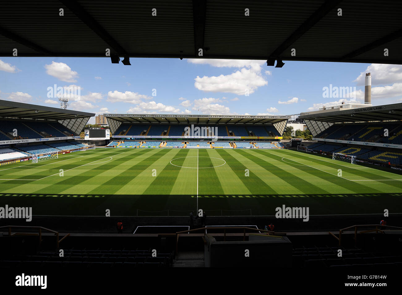 The new den general millwall hi-res stock photography and images - Alamy