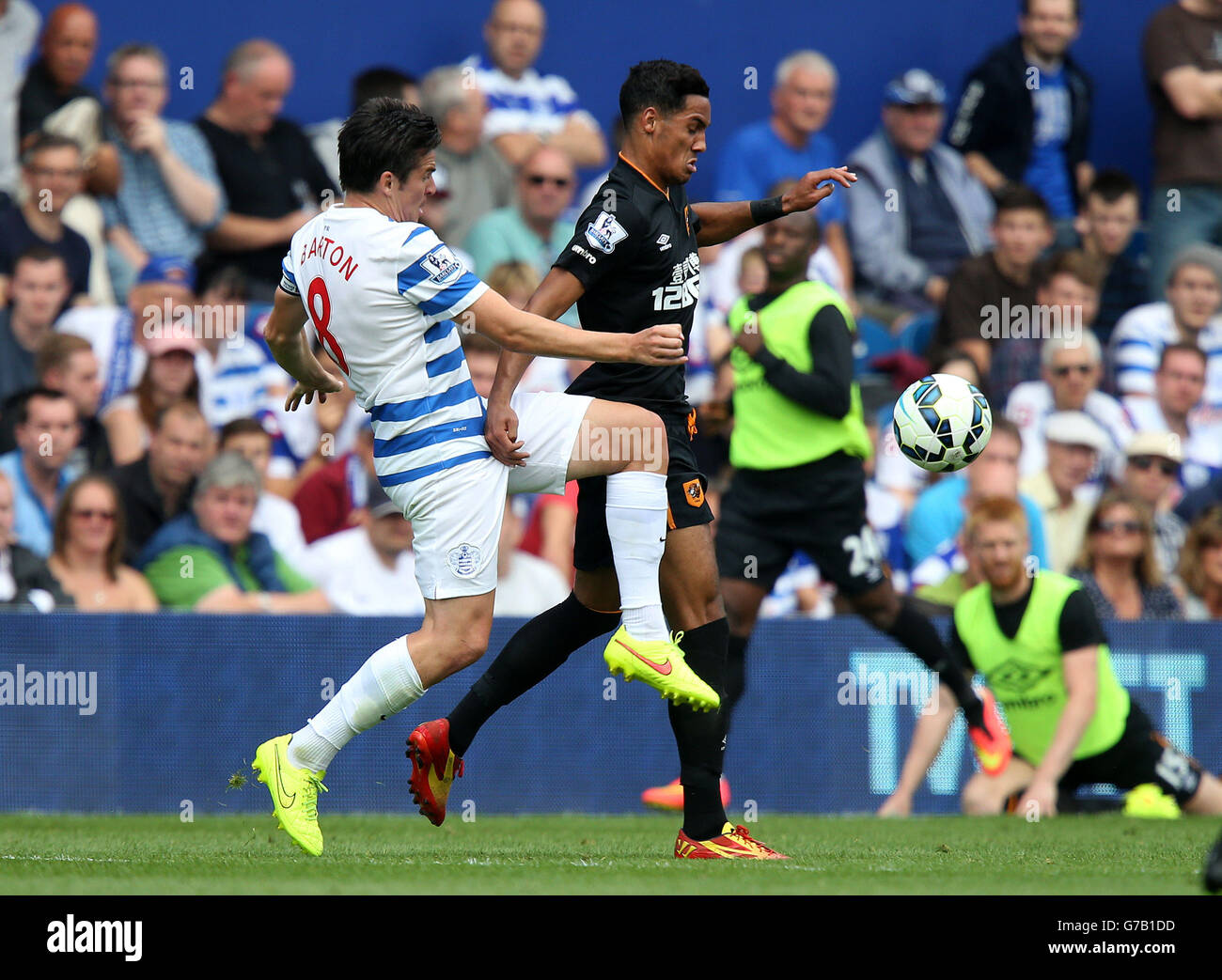 Soccer - Barclays Premier League - Queens Park Rangers v Hull City - Loftus Road Stock Photo - Alamy