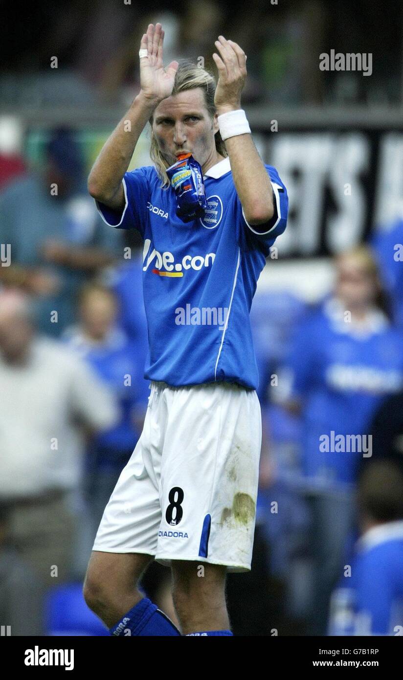 Chelsea 2004 premier league hi-res stock photography and images - Alamy