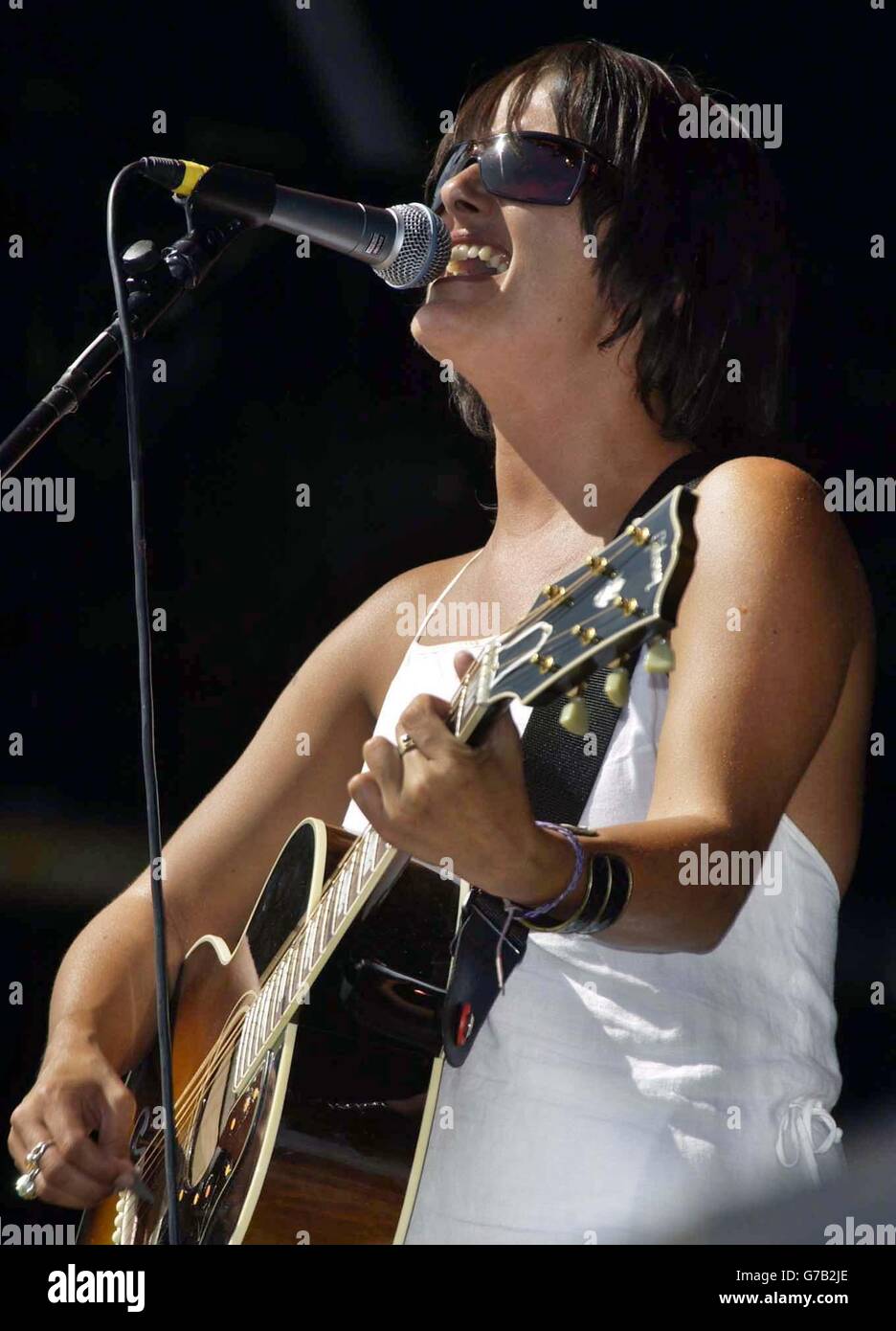 Kosheen performs live on stage festival 2004 in chelmsford hi-res stock ...