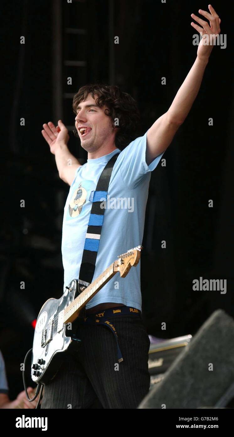 Snow patrol perform on stage hi-res stock photography and images - Alamy