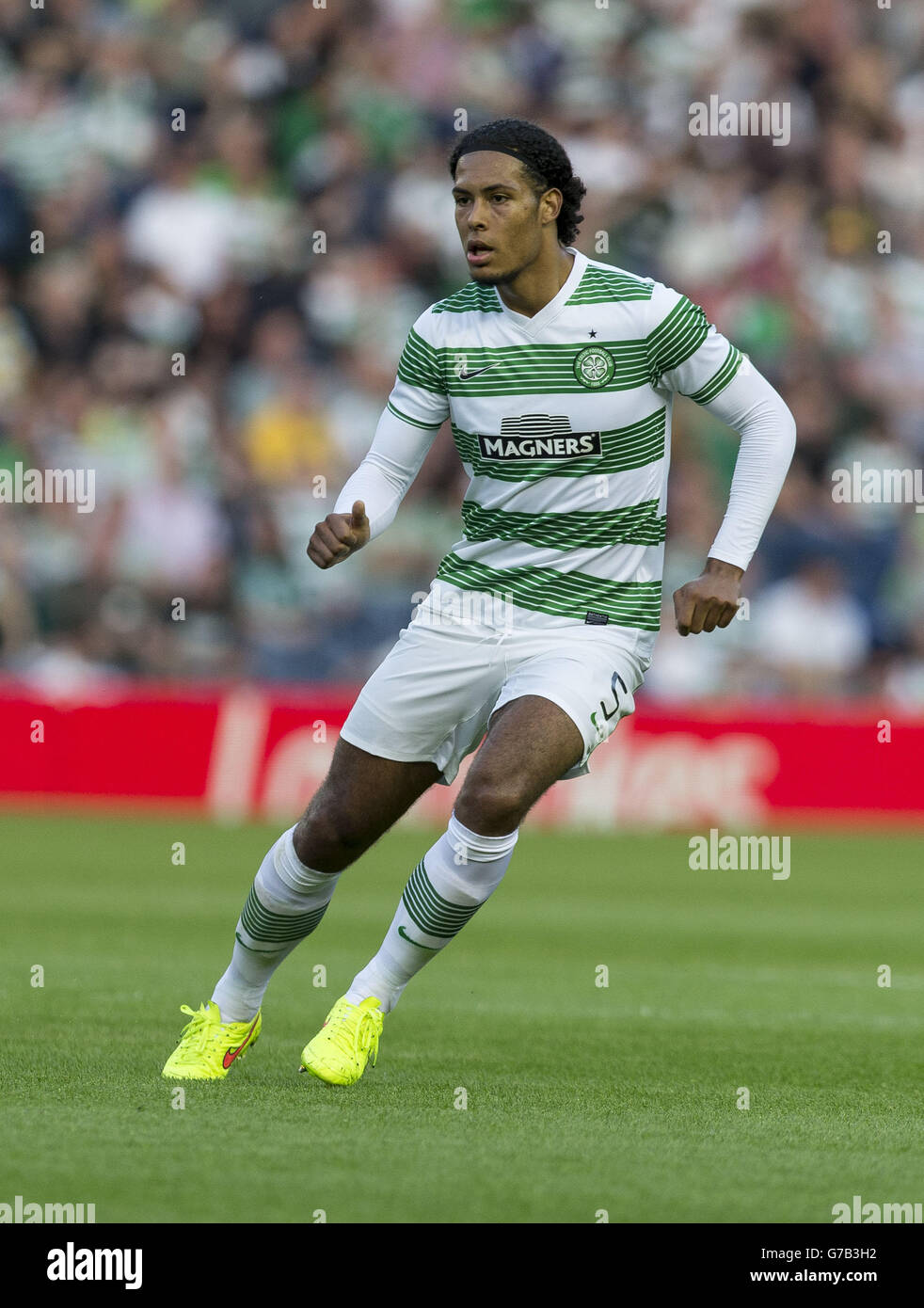 Virgil van dijk celtic uefa hi-res stock photography and images - Alamy