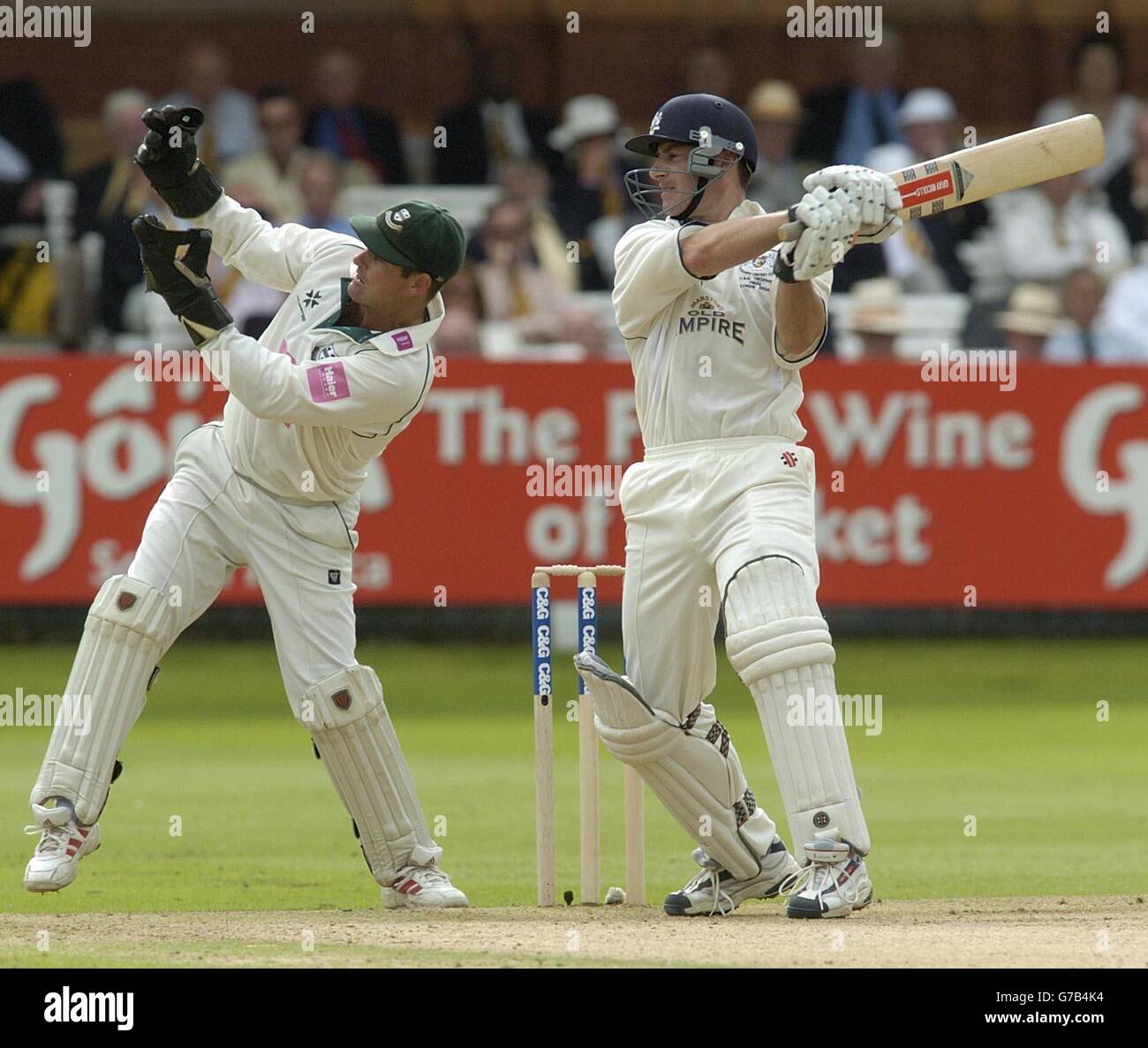 Worcestershire wicketkeeper Stephen Rhodes (left) watches as ...