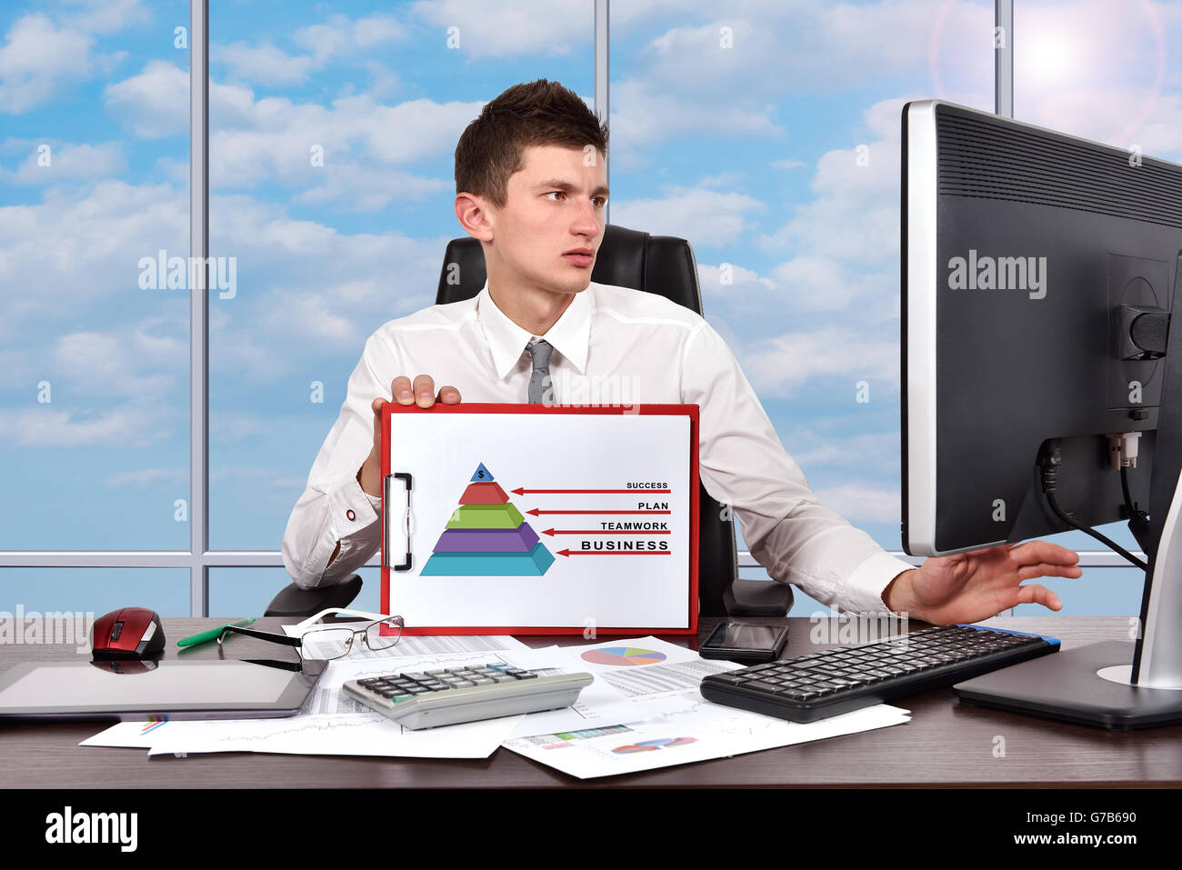 Man sitting on a pyramid hi-res stock photography and images - Alamy