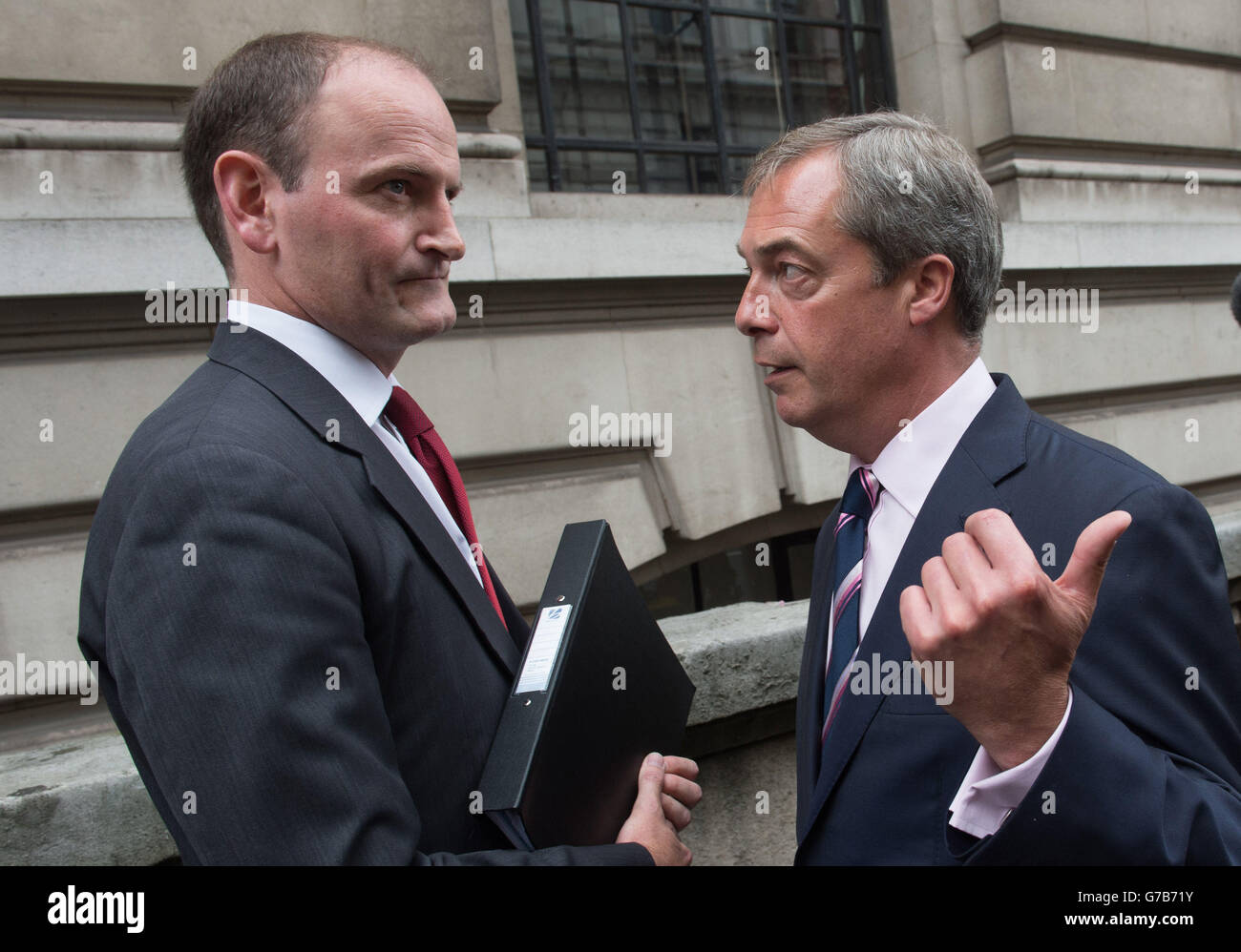 Nigel farage funny hi-res stock photography and images - Alamy