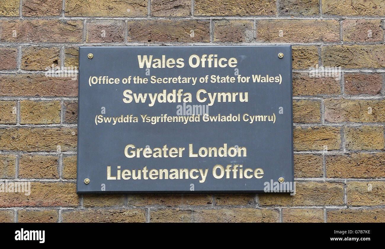 Mp party department sign building wales office welsh office hi-res ...