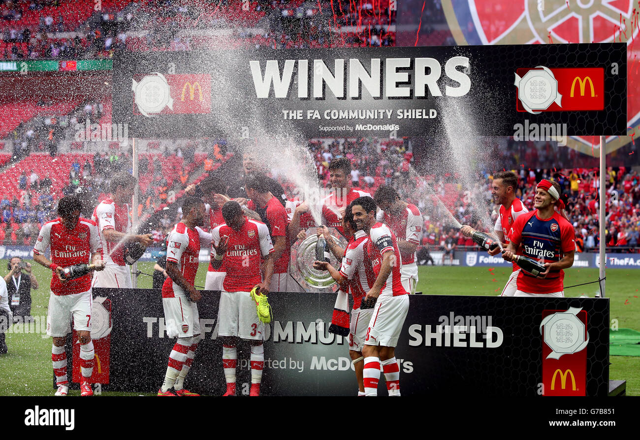 Soccer fa community shield 2014 arsenal manchester city wembley stadium ...