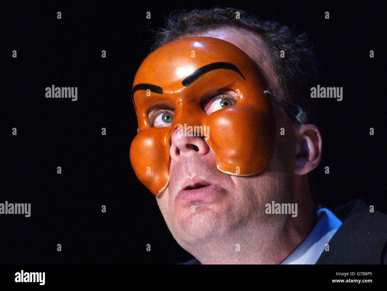 Showbiz theatre actor on stage performing mask hi-res stock photography ...