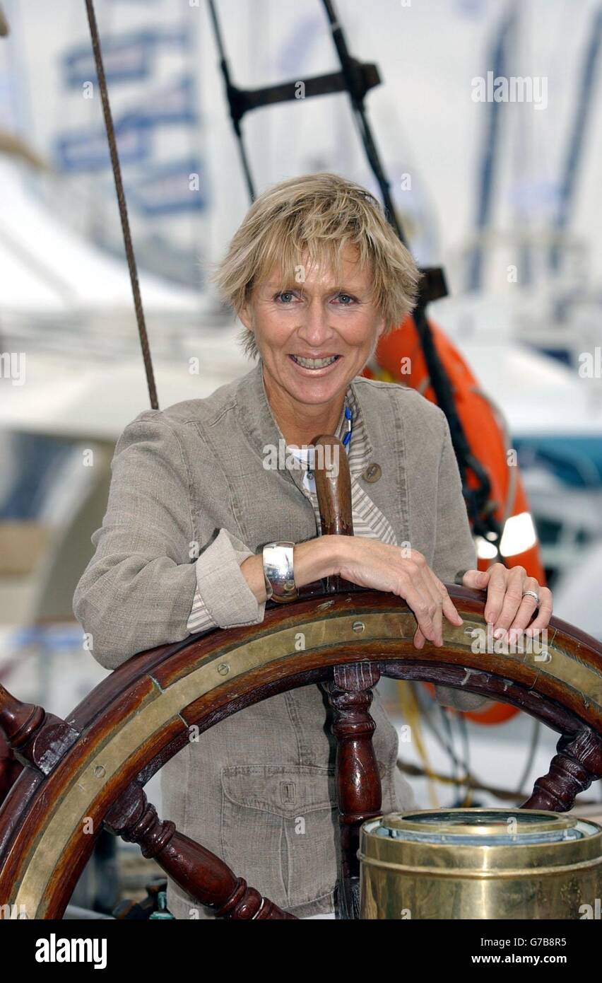 The lady of the barge book hi-res stock photography and images - Alamy