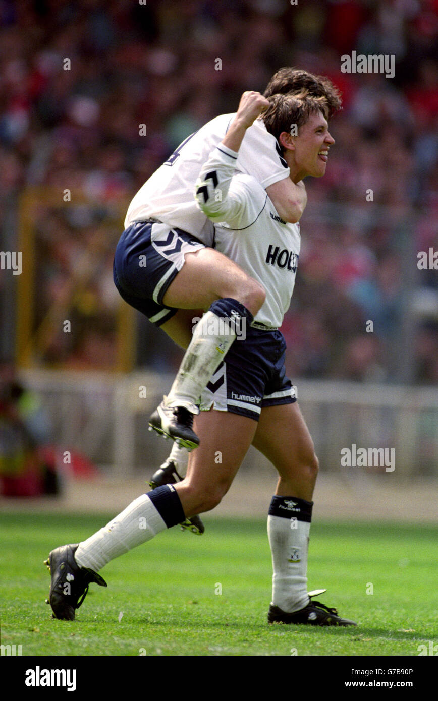 Lineker tottenham hi-res stock photography and images - Alamy