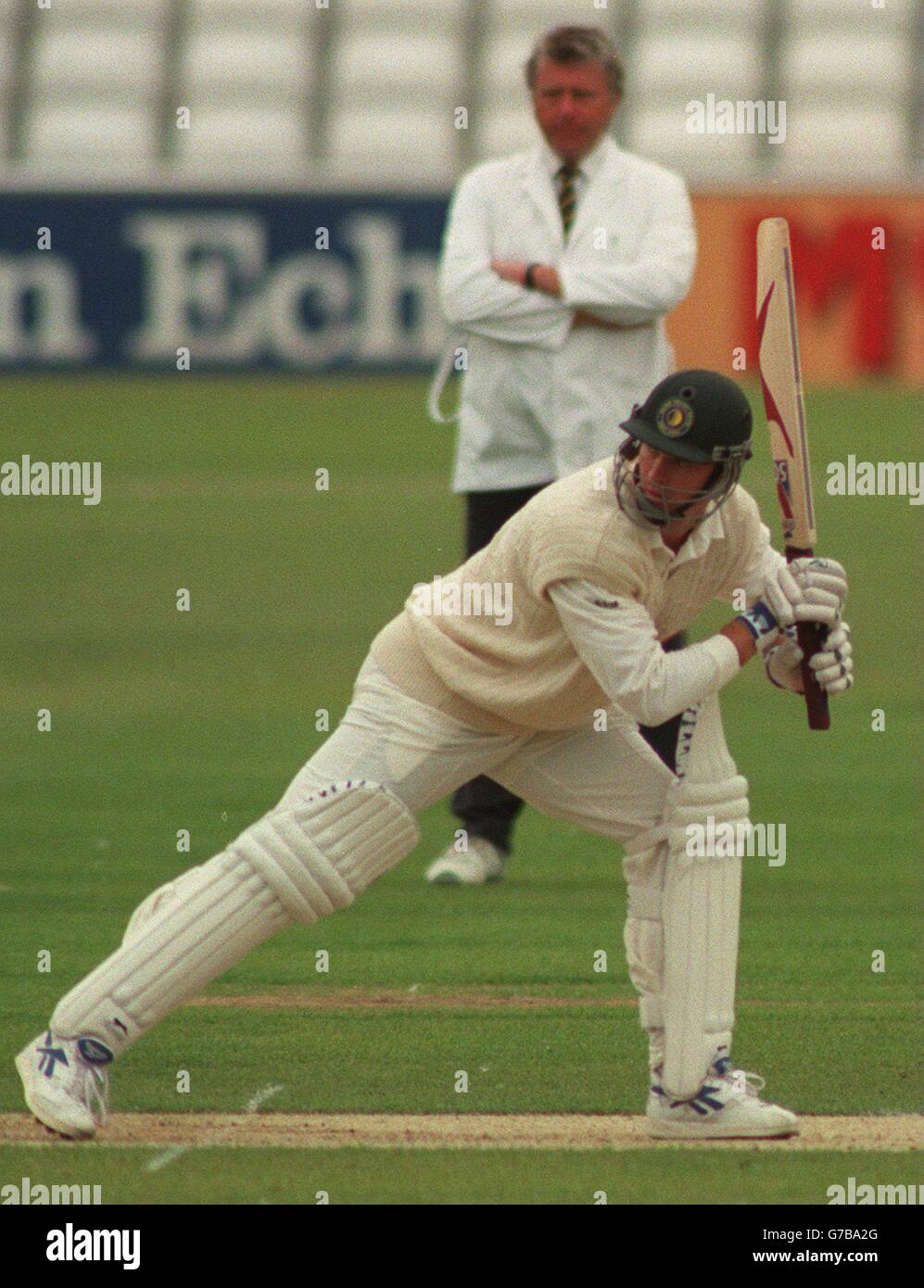 Gilder hi-res stock photography and images - Alamy