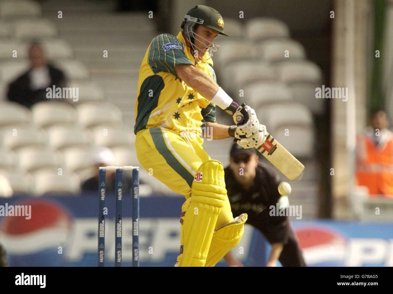 Matthew hayden cricket hi-res stock photography and images - Alamy