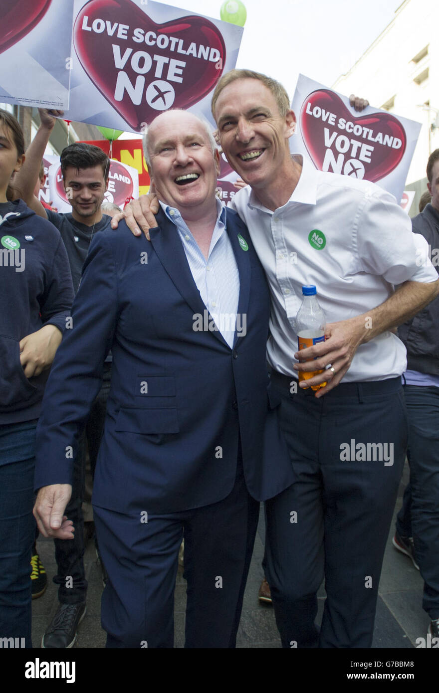 Better together campaigner jim murphy mp hi-res stock photography and ...