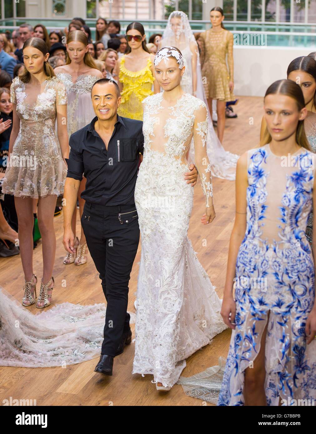 Julien Macdonald catwalk - London Fashion Week 2014 Stock Photo - Alamy