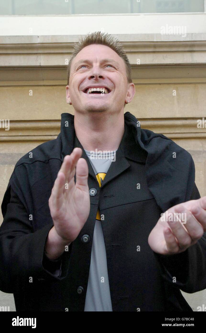 Fathers for justice buckingham palace hi-res stock photography and ...