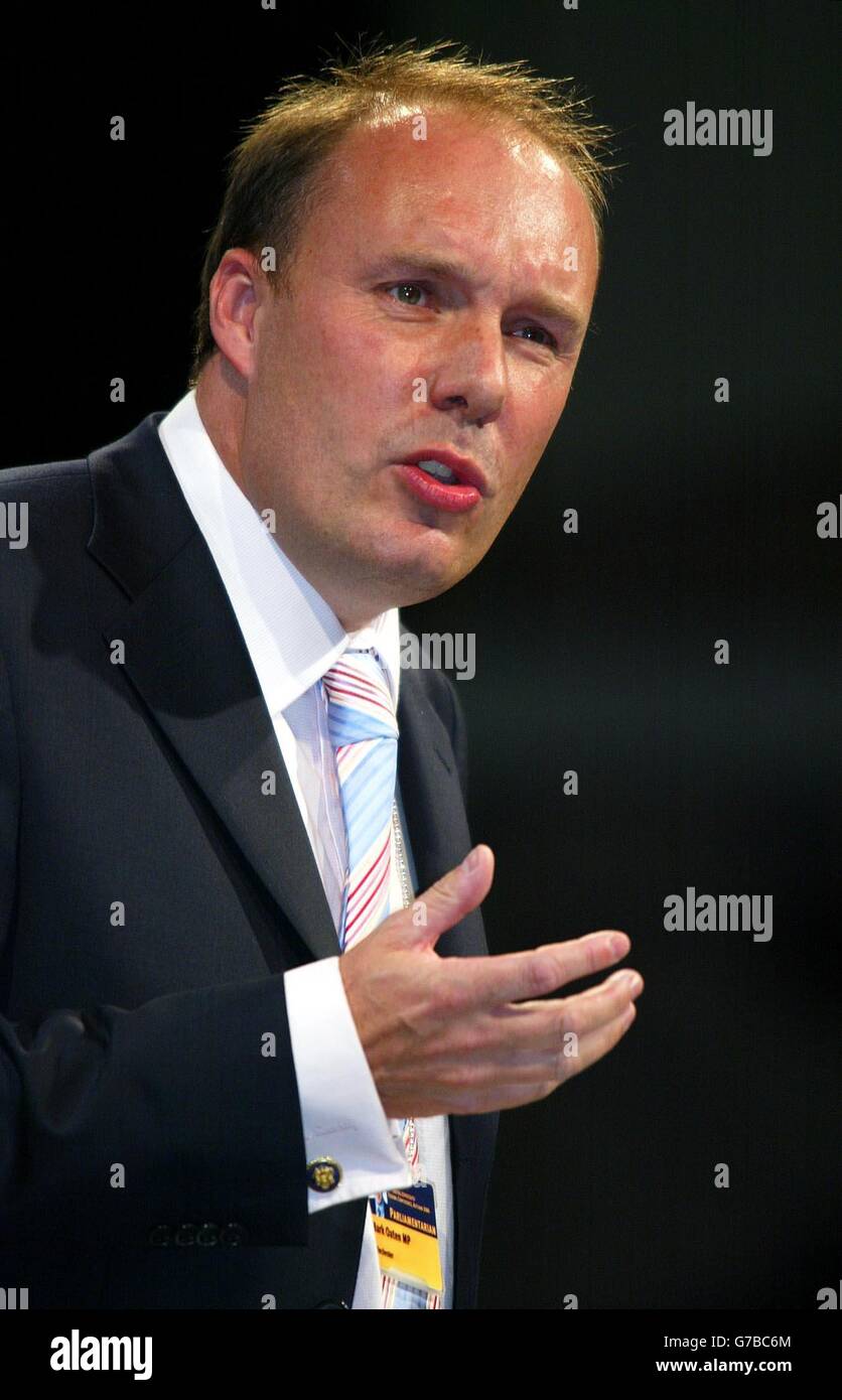 Mark oaten mp hi-res stock photography and images - Alamy