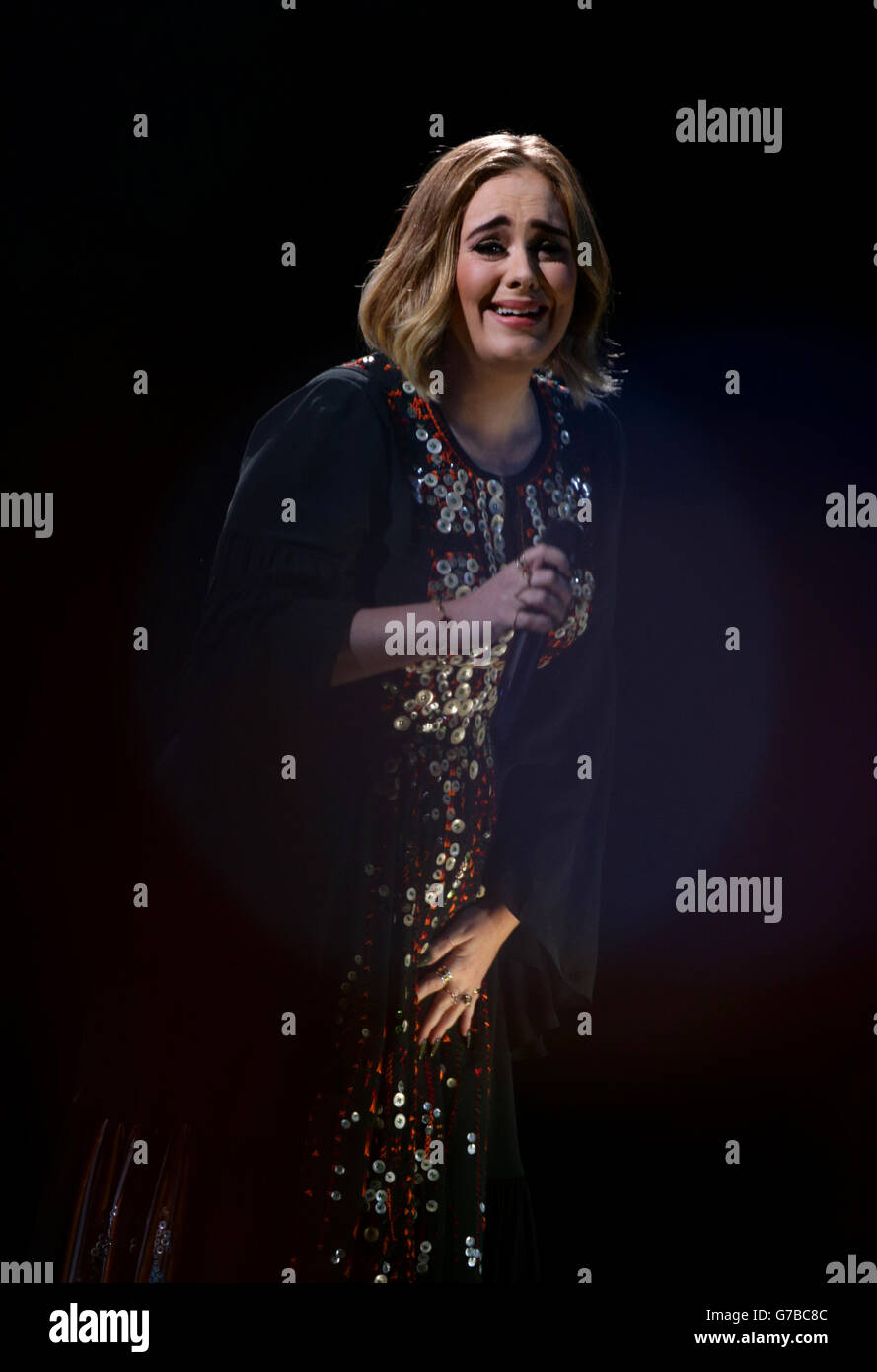 Adele performing live on pyramid stage glastonbury festival hi-res ...