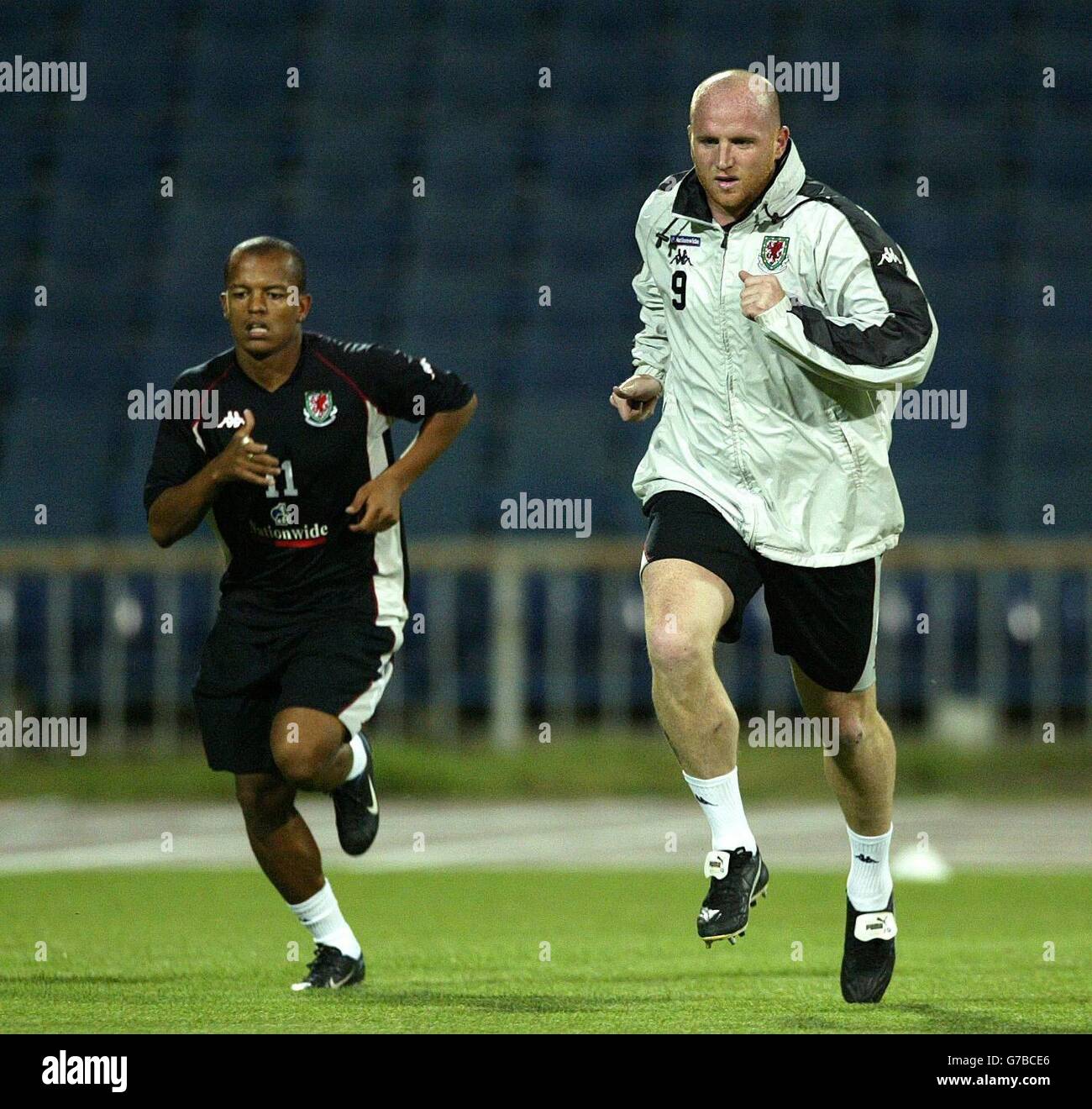 John Hartson Wales training Stock Photo - Alamy