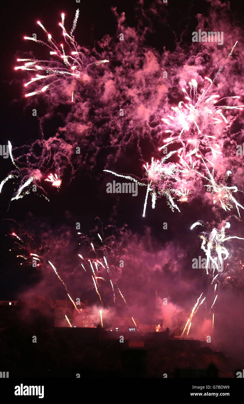 Edinburgh Festival Fireworks Concert Stock Photo - Alamy