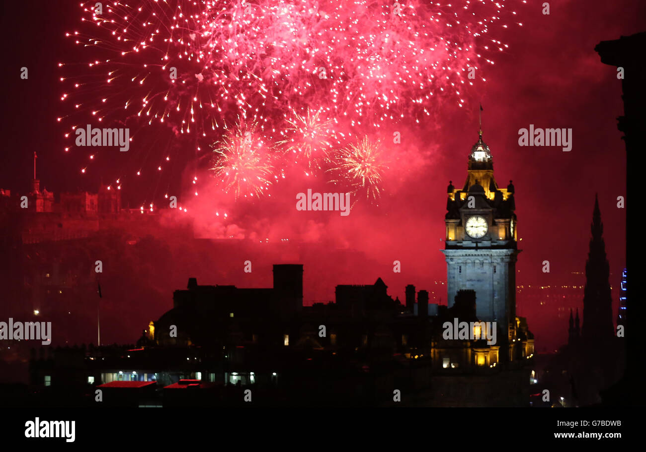 Edinburgh Festival Fireworks Concert Stock Photo - Alamy