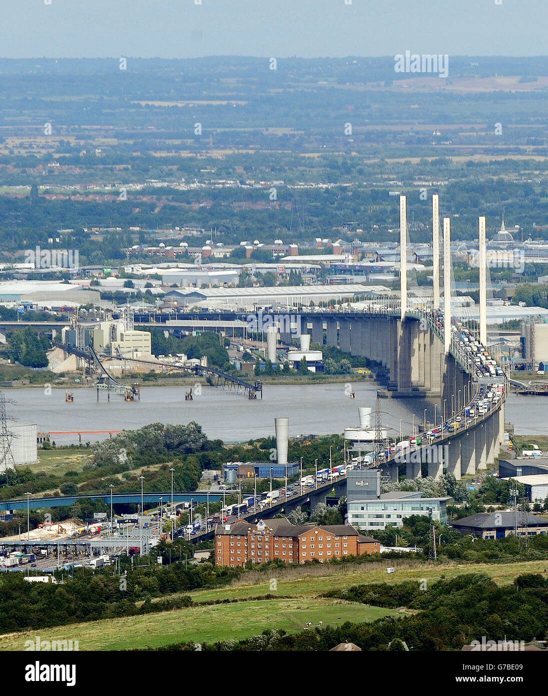 Qe2 Queen Elizabeth Ii Bridge