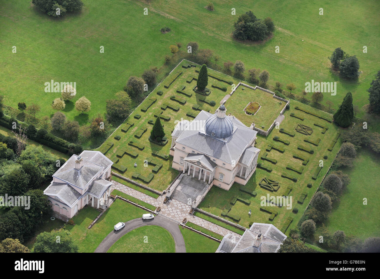 Mereworth Castle Stock Photos & Mereworth Castle Stock Images - Alamy