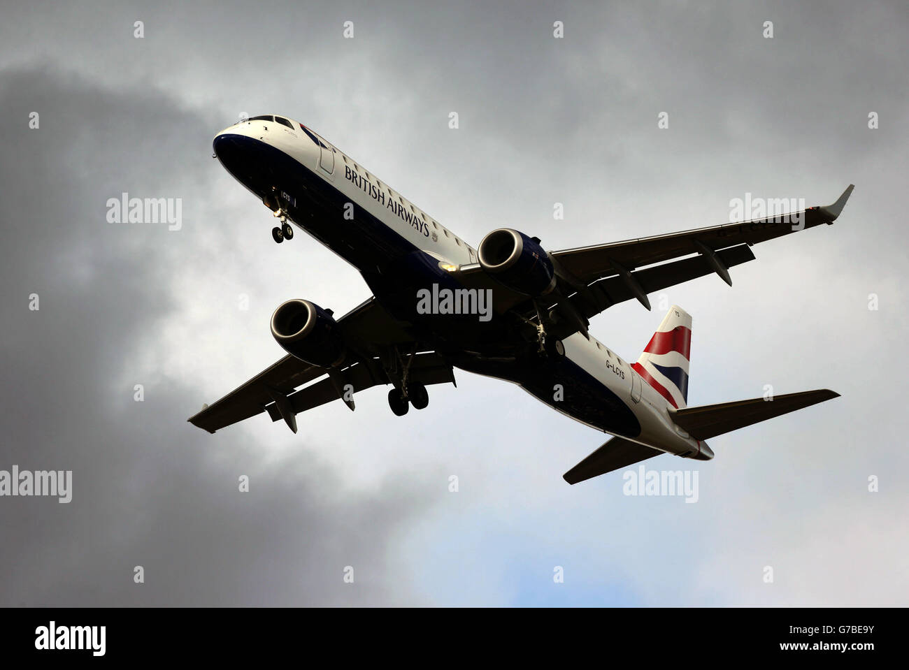 Aeroplane Stock - London Stock Photo - Alamy