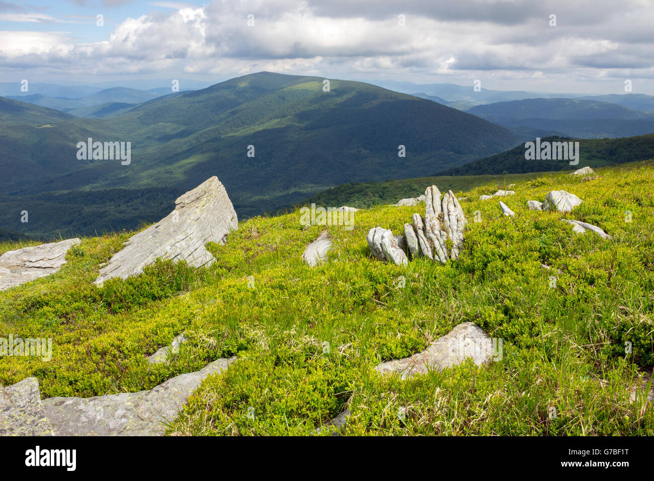 Sharp stones hi-res stock photography and images - Alamy