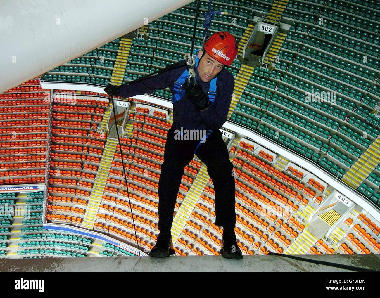 Rev andrew hi-res stock photography and images - Alamy