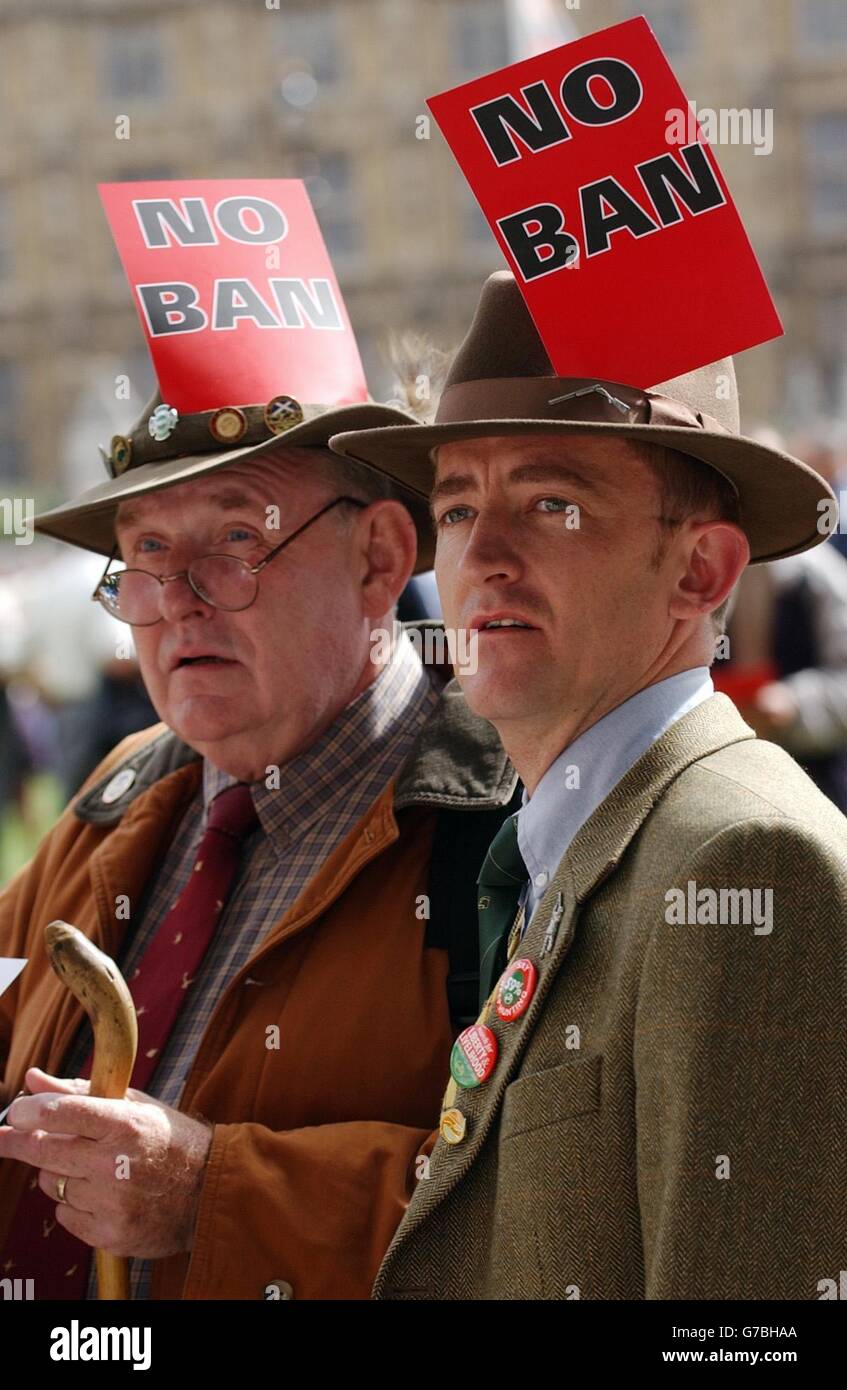 Pro-hunting Demonstration in Parliament Square Stock Photo - Alamy