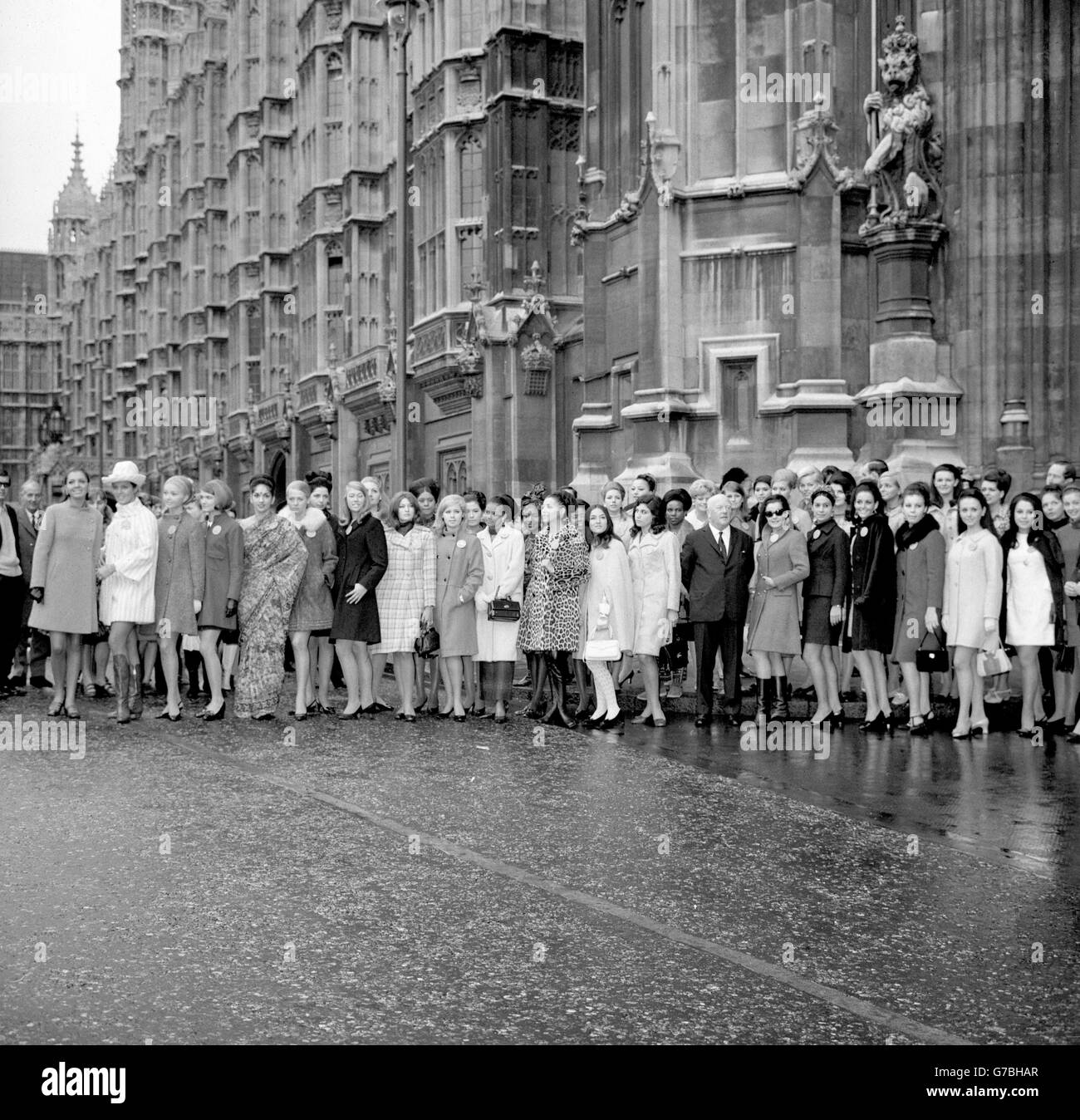 Miss world contestants london 1967 hi-res stock photography and images ...