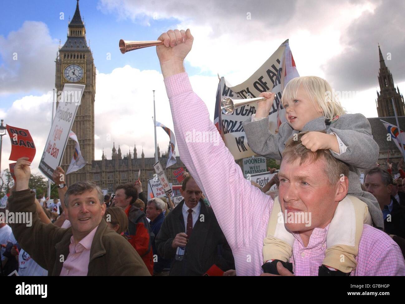 Elizabeth gale and her father andrew hi-res stock photography and ...