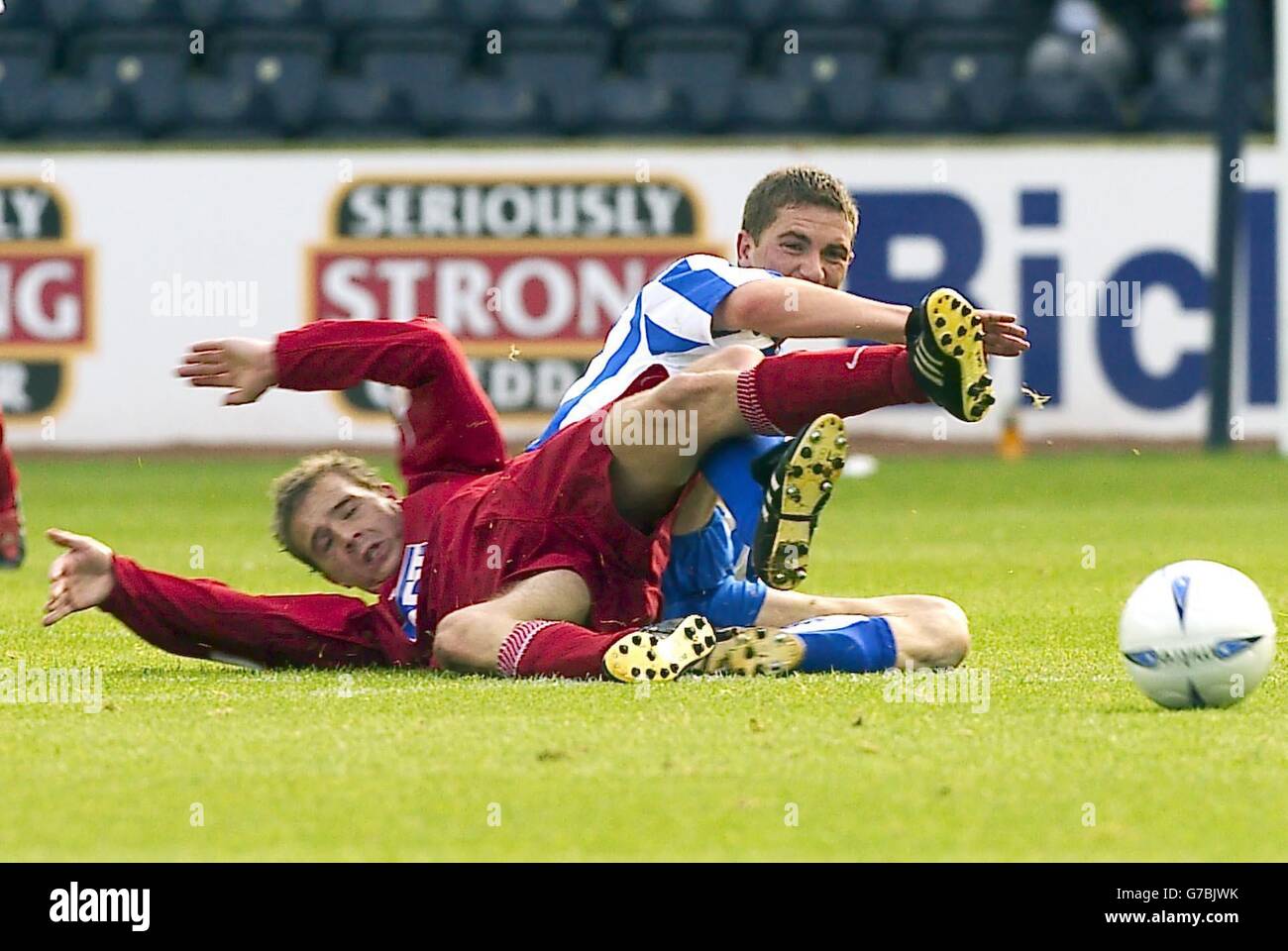 Aberdeen's Darren Mackie (left) and Kilmarnock's Gary McDonald ...