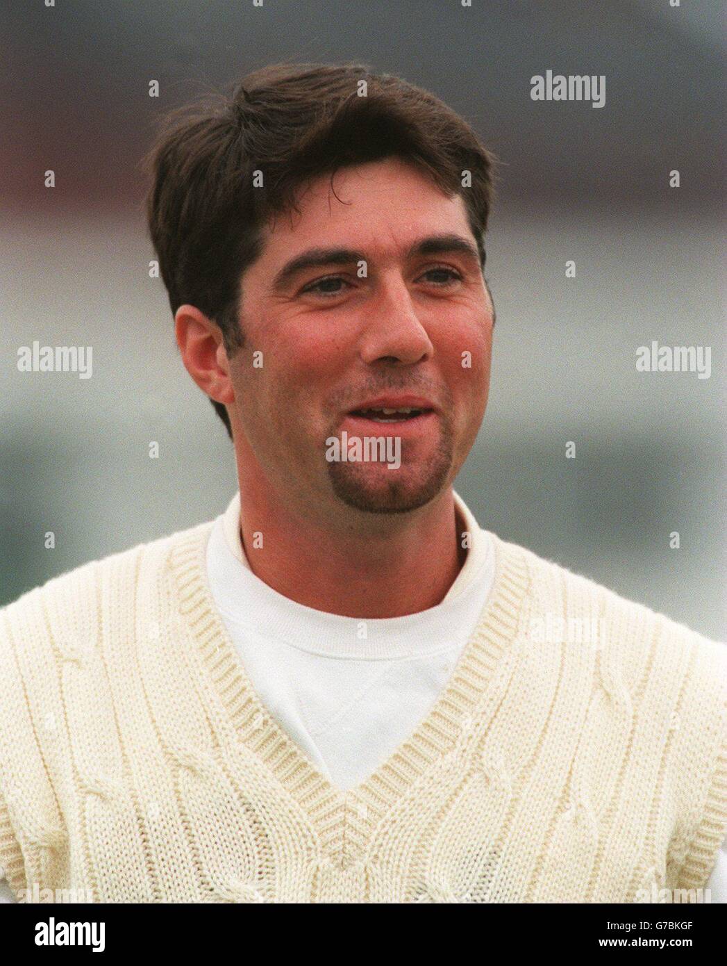 Cricket - England Nets. Ronnie Irani, England Stock Photo - Alamy