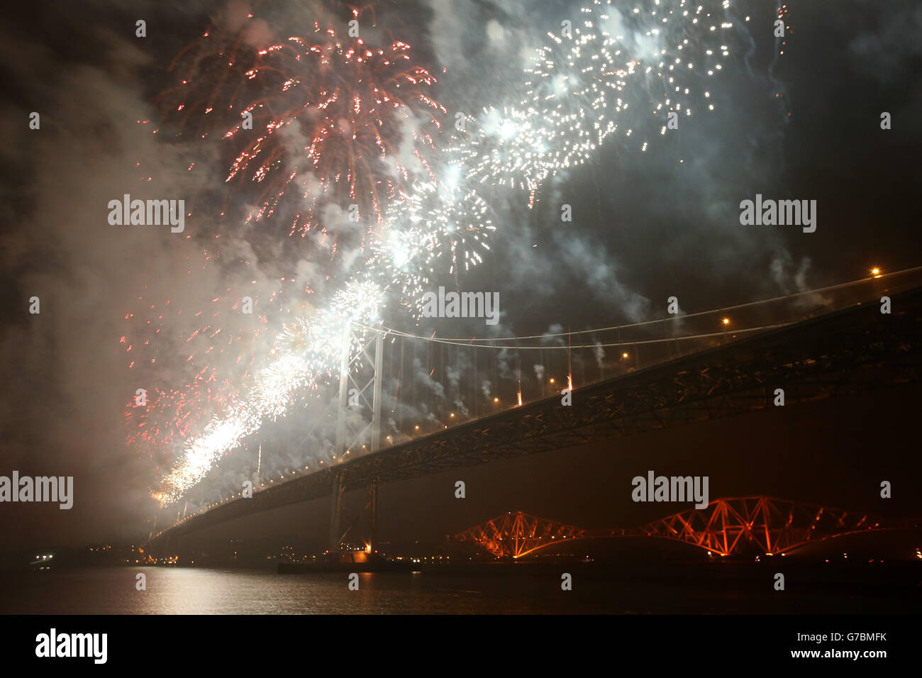 forth-bridge-fireworks-hi-res-stock-photography-and-images-alamy